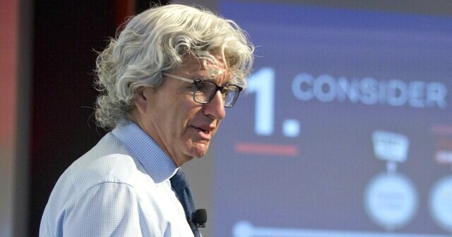 David Sable of Y&R at MediaVillage's 3rd Annual 1stFive Summer Intern ...