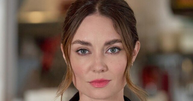 Mallory Jansen Brings the Murder and Mystery to Hallmark in "Francesca ...